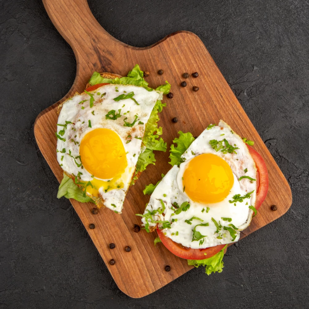 Eggstraordinary Choices: A Nutritional Face-Off Between Boiled Eggs and ...